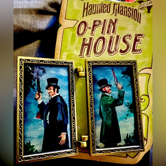 Disney | Accessories | Disney Opin House Uv Light Reactive Pin Haunted ...